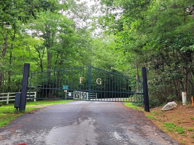 248 Oak Valley Dr