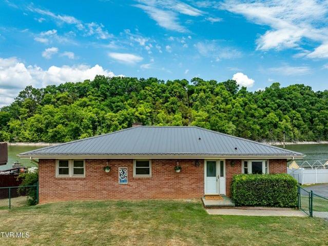 248 Lakeview Dr, Bluff City, TN 37618