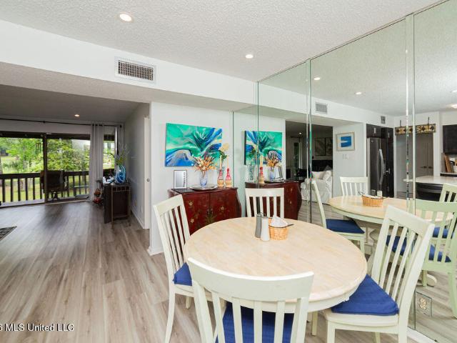 248 Lanai Village