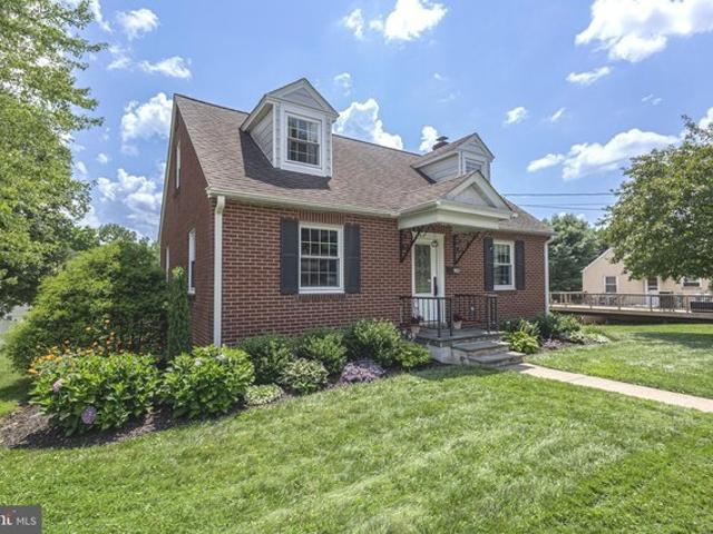 248 N 3rd St, Perkasie, PA 18944