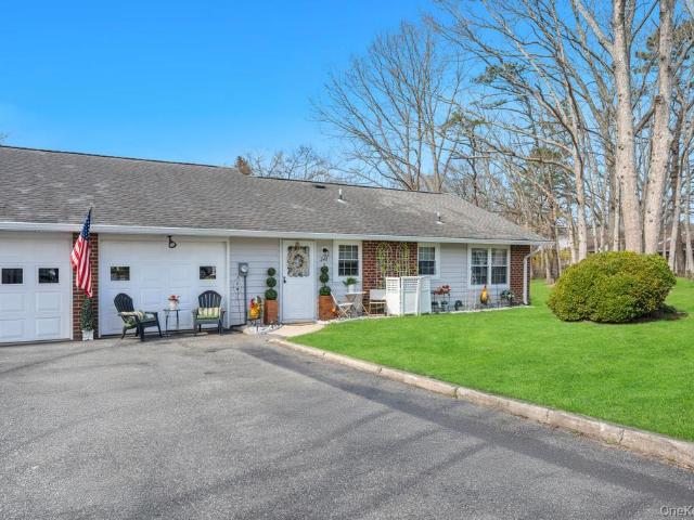 248 Newcastle Ct, Unit A, Ridge, NY 11961 | MLS #979670 | Compass