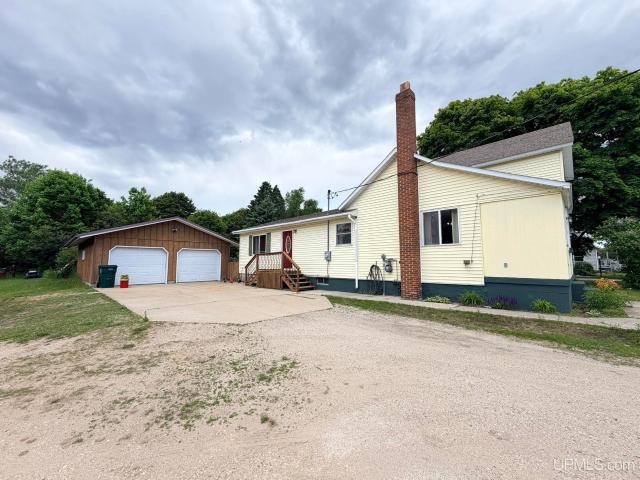 248 Schoolcraft Avenue