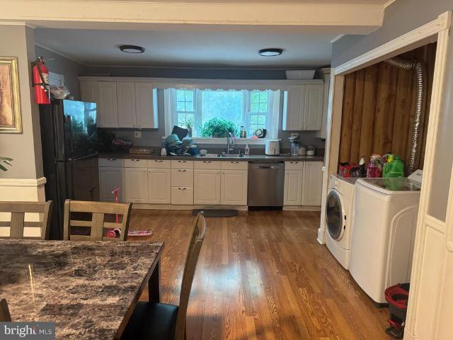 248 W Union Street