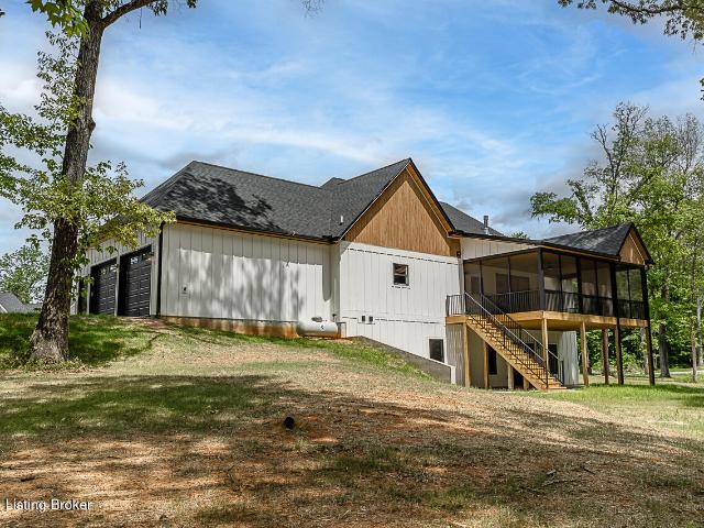 248 Whistling Oaks Dr