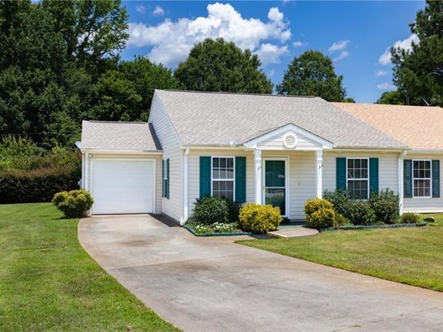 248 Tamarack Dr, Seneca, SC 29678