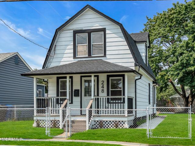 248 Thompson Avenue