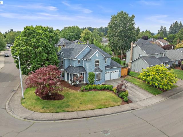 2494 ne estate dr