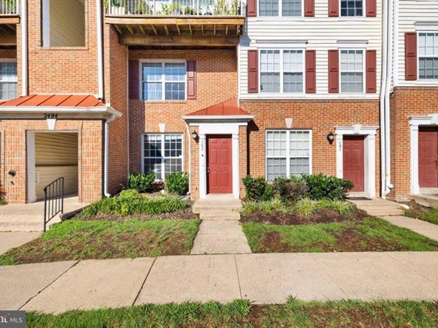 2494 Quick St Apt 102, Herndon, VA 20171