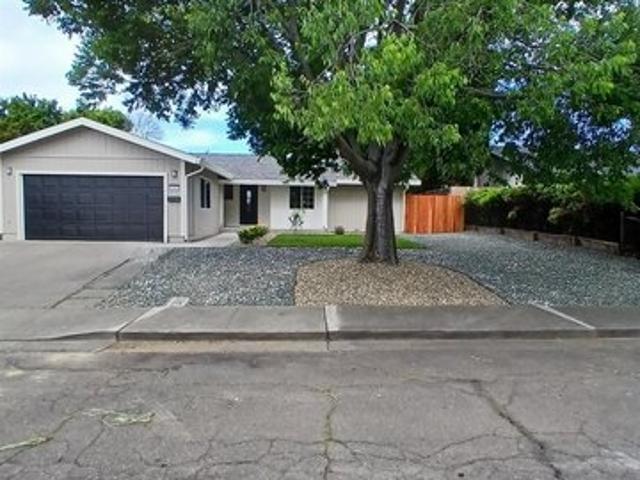 2495 Carnation Dr, Fairfield, CA 94533