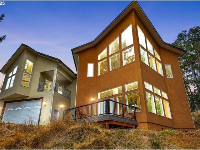 2495 Chester St, North Bend, OR