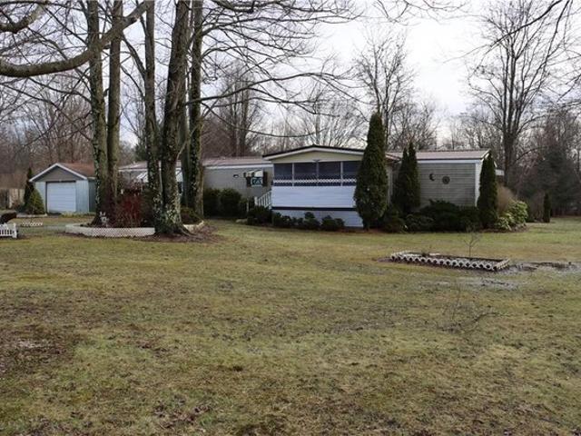 2495 Leach Rd, Linesville, PA 16424