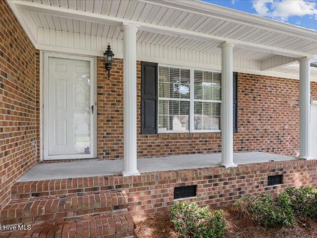 2495 Stratford Drive