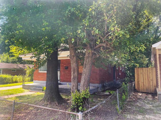 2495 winnona ave