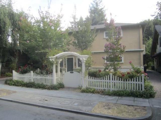 $2495 / 1br 700ft² Great Downtown Updated Unit