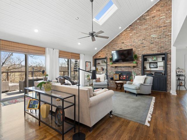 2496 Old Natchez Trce