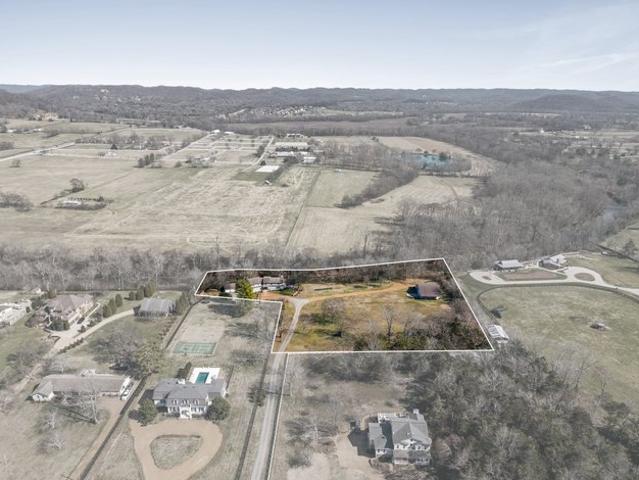 2496 Old Natchez Trce, Franklin, TN 37069