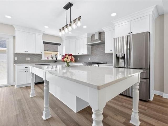 2496 Las Brisas Dr, Virginia Beach, VA 23456