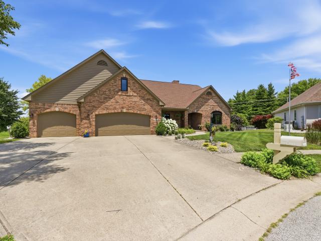 2496 Turf Way