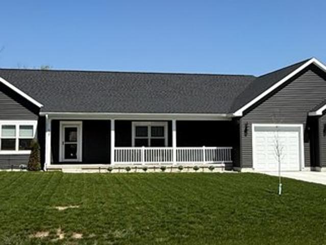 2497 Joseph Dr, Mount Pleasant, MI 48858