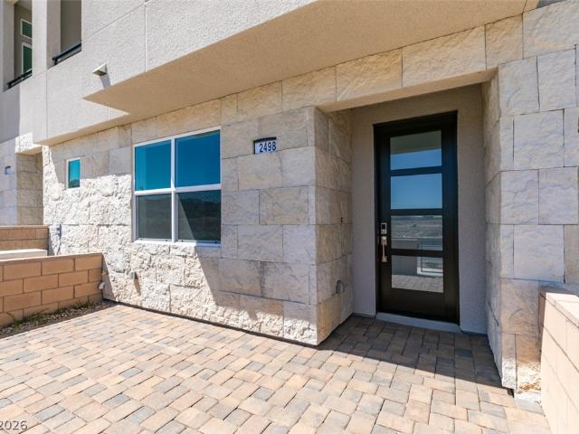 2498 Indigo Mountain Street