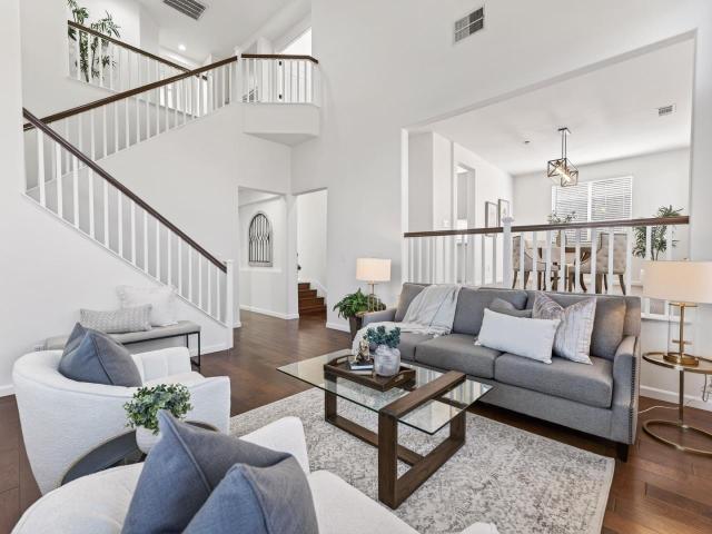 2498 Turnberry Court