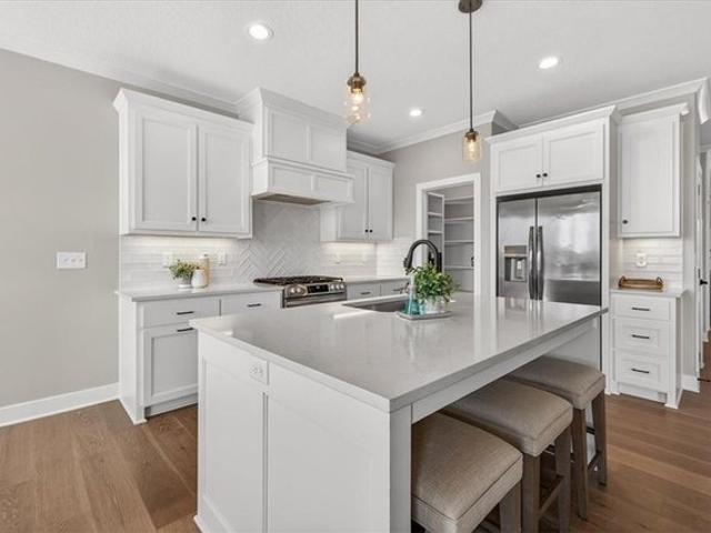 24993 W 94th Pl, Lenexa, KS 66227
