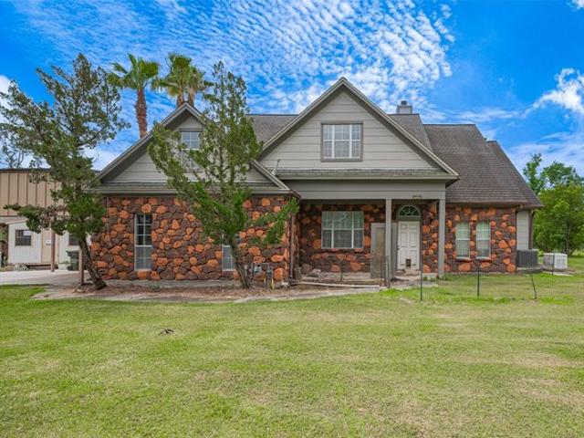 2499 Southline Rd, Conroe, TX 77384