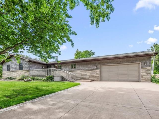 2499 Willowwood Ave, Valparaiso, IN 46383