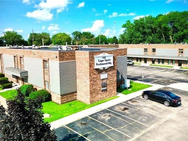 2490 N Water St, Decatur, IL 62526