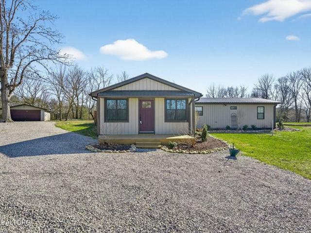 2490 Chestnut Hill Rd, Crossville, TN 38571