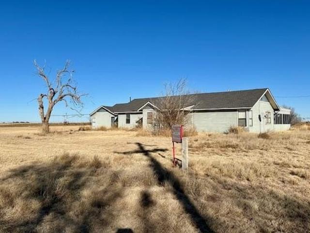 2490 County Road 35, Plainview, TX 79072