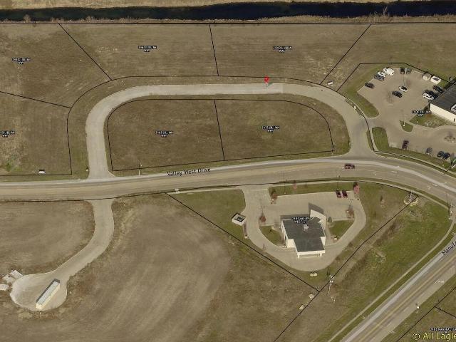 2490 Lillian Way