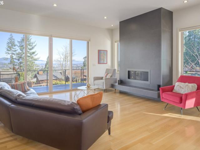 2490 panorama dr