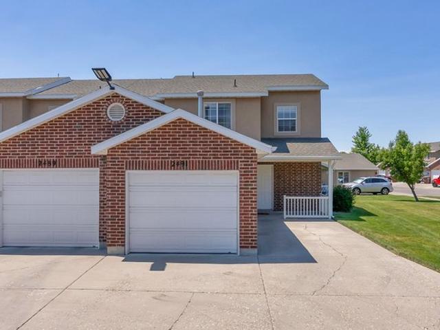 2491 N Charleston Ave, Harrisville, UT 84414
