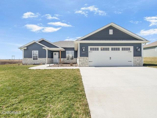2491 Greenside Dr, Boonville, MO 65233