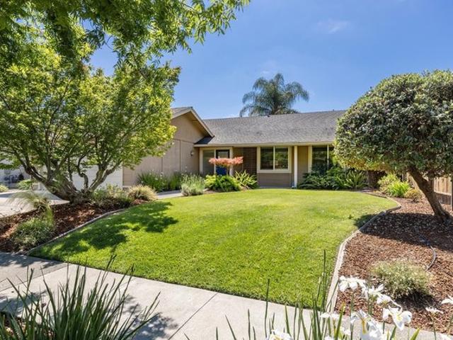 2491 Vine Hill Dr, Napa, CA 94558