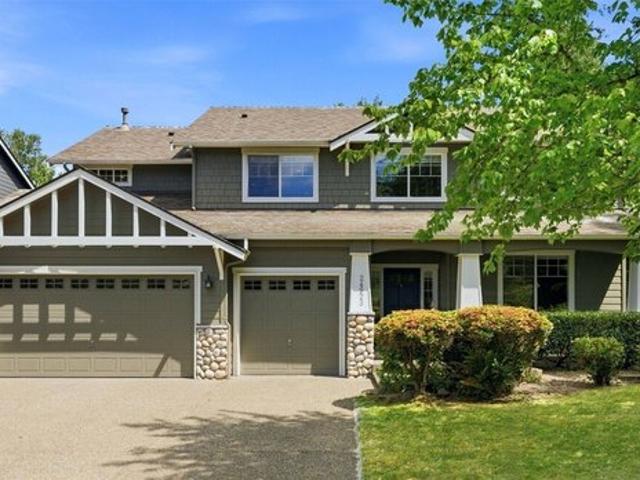 24923 NE 3rd Pl, Sammamish, WA 98074