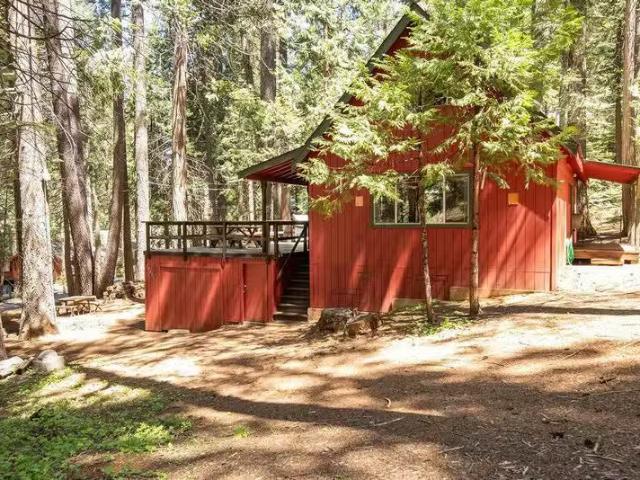 24929 E JORDAN WAY, LONG BARN, CA 95335 Single Family Residenc.