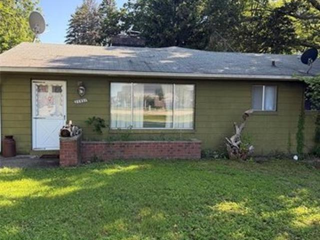 2493 Mile Rd, Macomb Township, MI 48042