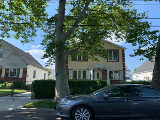 249th St