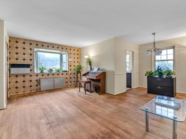 249 3 rd Avenue #4 1283