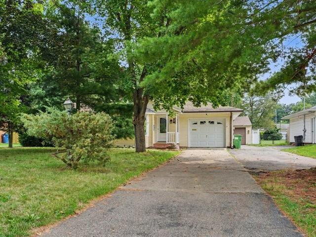 249 20th St S, Battle Creek, MI 49015