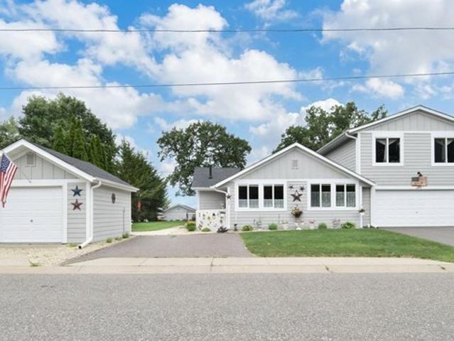 249 Crescent St, Big Lake, MN 55309