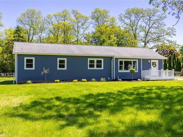 249 Dickinson Rd, Webster, NY 14580