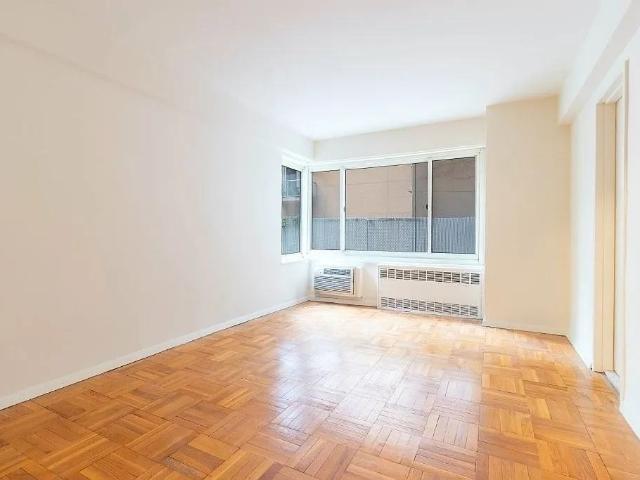 249 E 48Th St 1 Bedroom Apartment for Rent at 249 E 48th St, New York, NY 10017 Midtown East