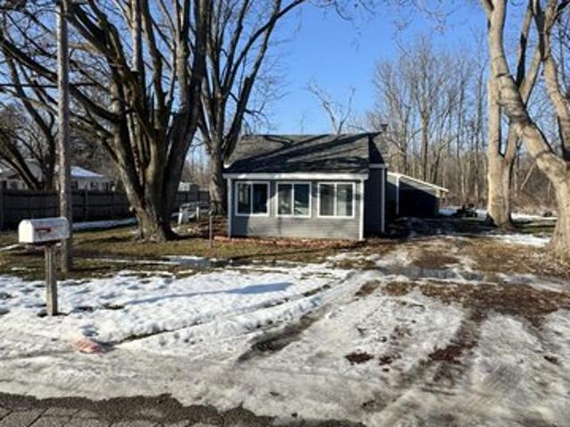 249 E Elm St, Elsie, MI 48831