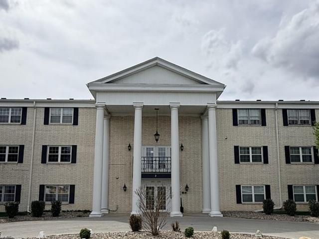 249 El Conquistador Pl, Louisville, KY 40220