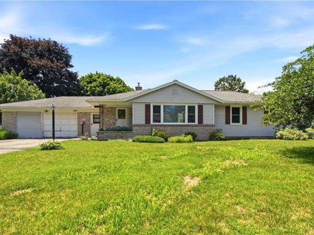 249 Ellington Dr, Rochester, NY 14616