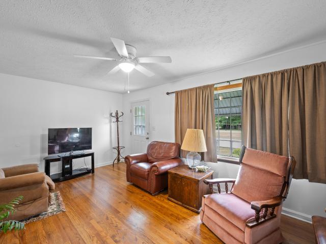 249 Kershaw Street NE