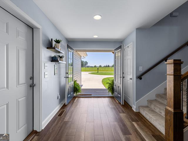 249 Lakeshore Circle